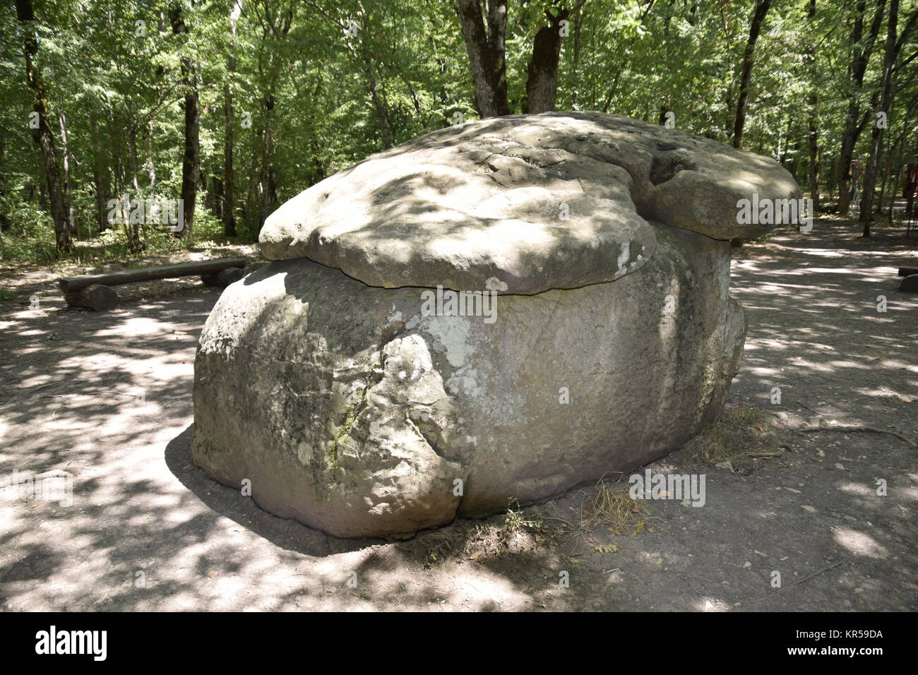 Big Shapsug dolmen Stock Photo - Alamy