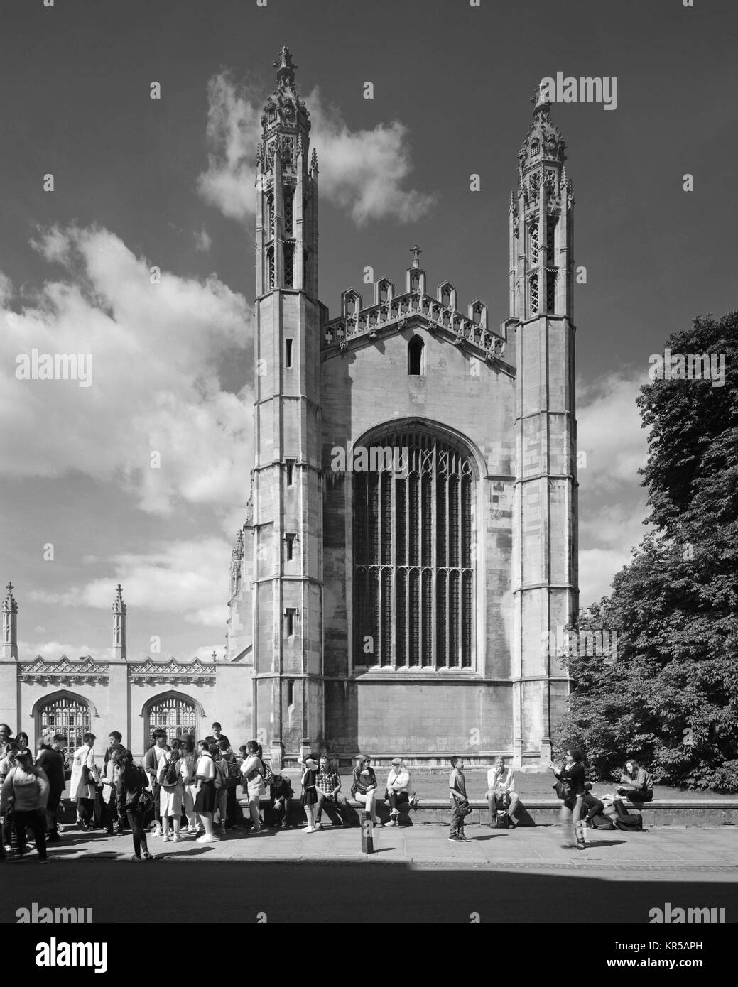 Visitors on King's Parade Cambridge in front of King's College Chapel ...