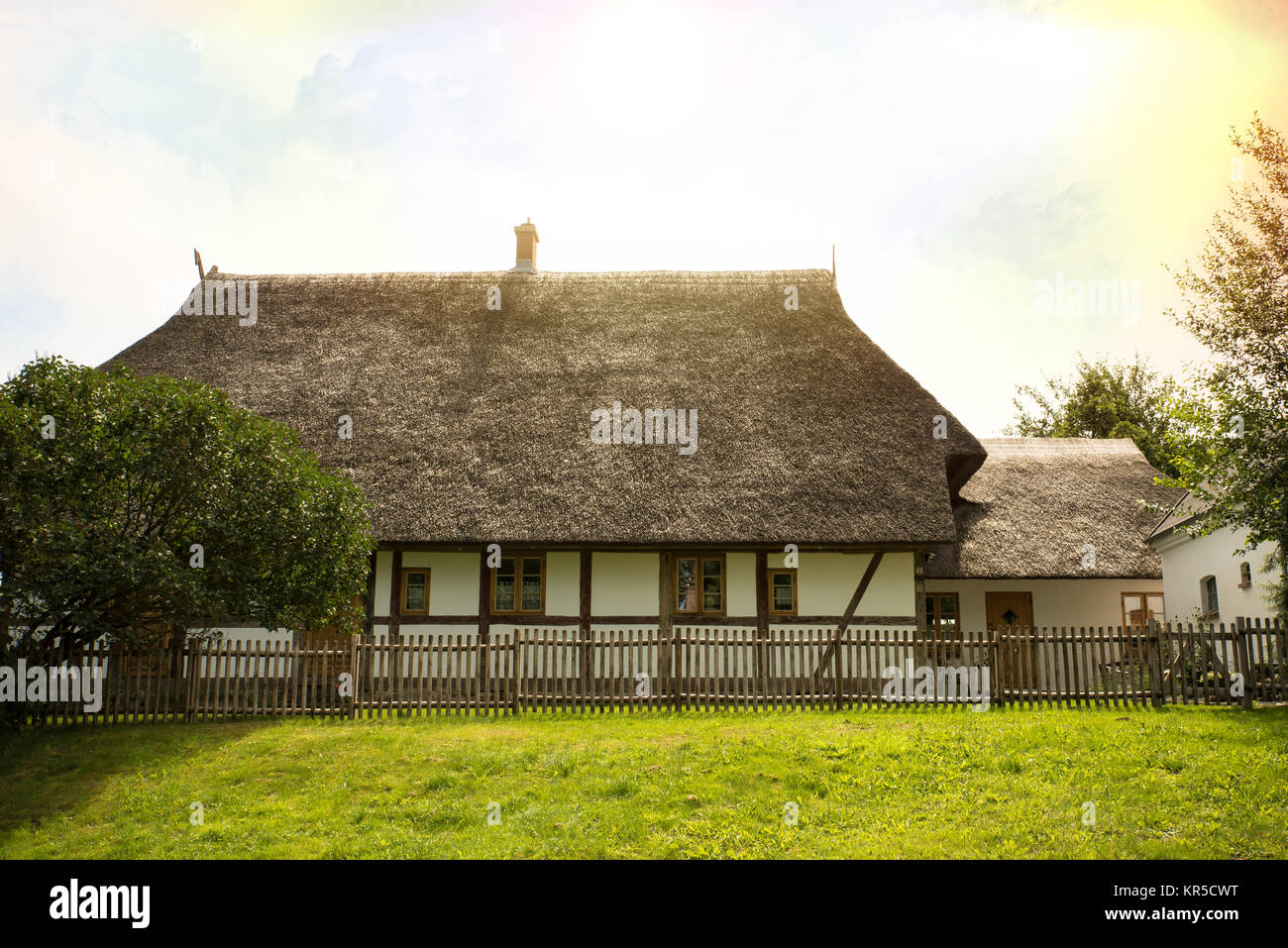 house with thatched roof Stock Photo - Alamy