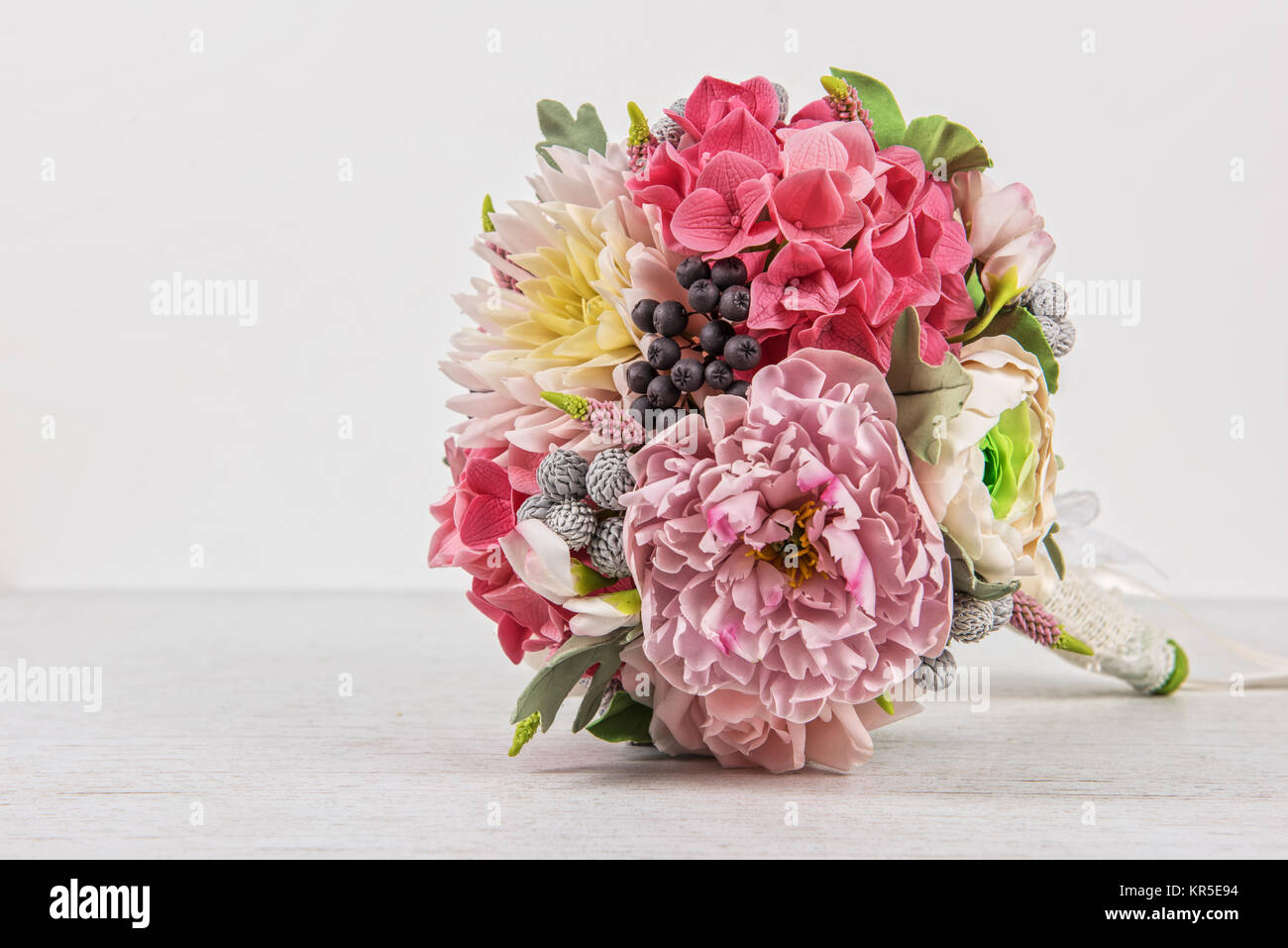 wedding flower composition Stock Photo - Alamy