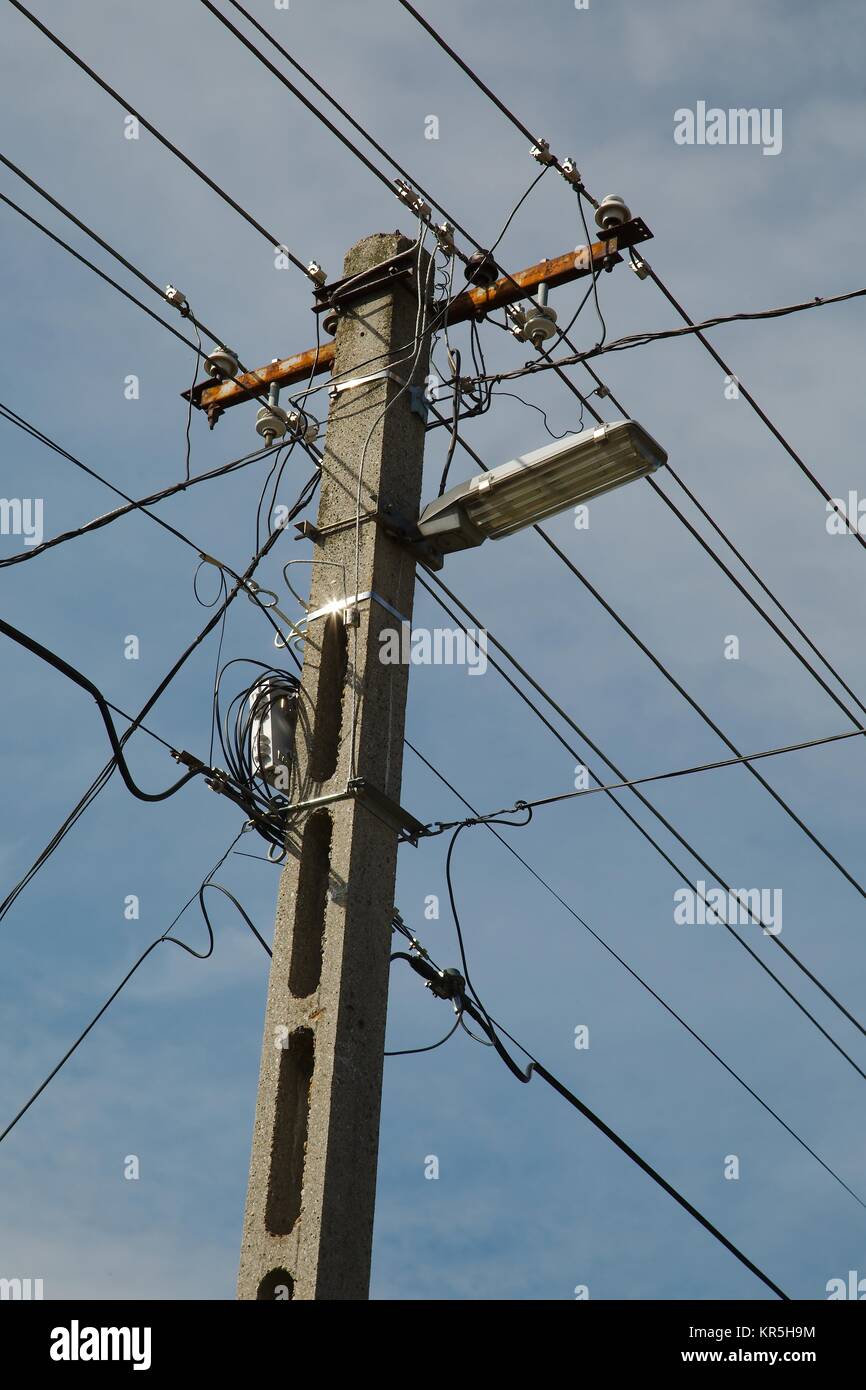 Wood electric pylon hi-res stock photography and images - Alamy