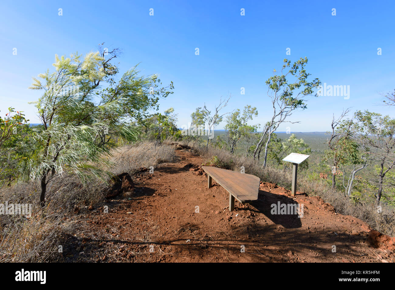 Lookout with a bench on the Circuit Track or Rim Walk, at the top of ...