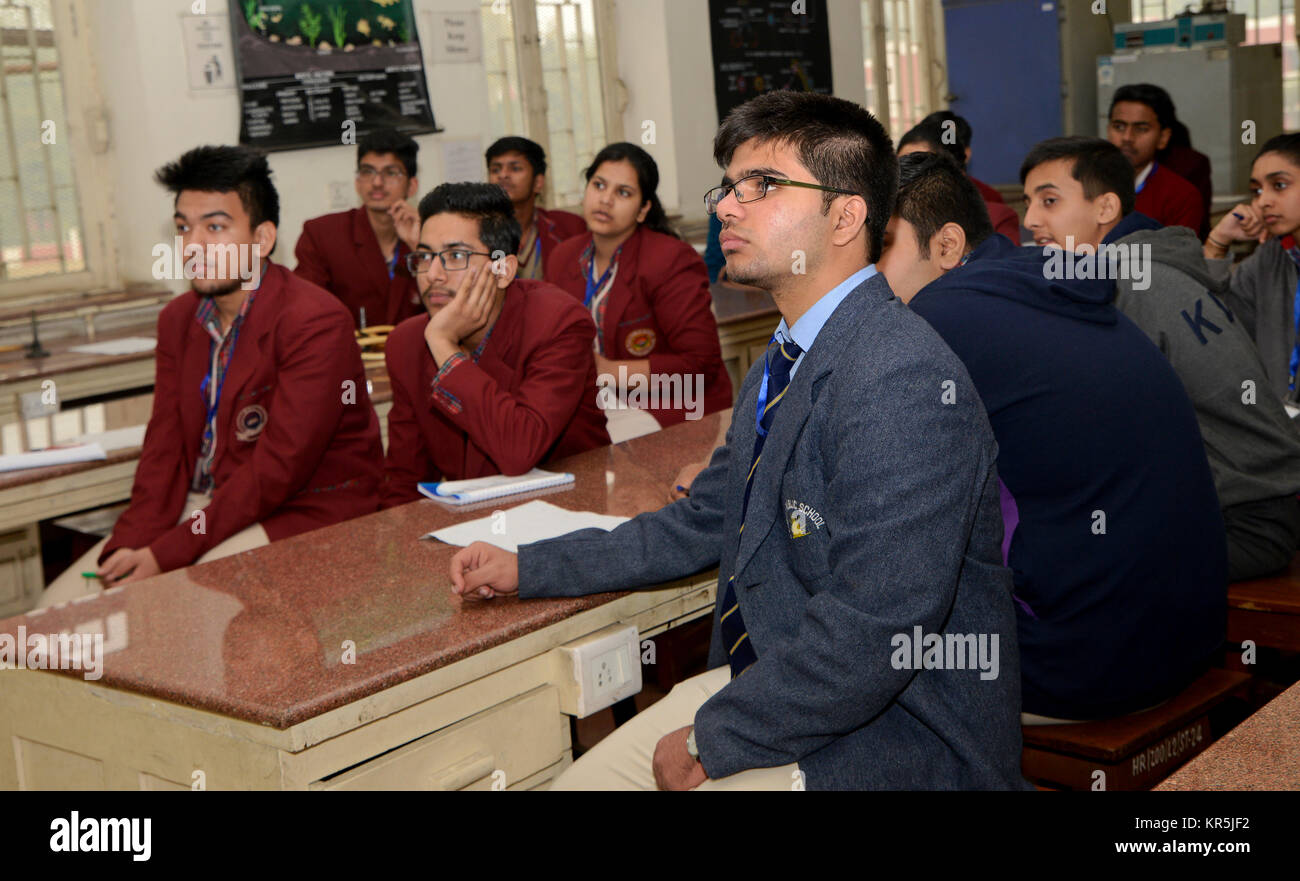 Indian school children in classroom Stock Photo - Alamy