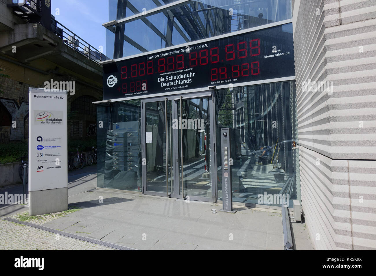 The Germany debt clock on a display on the German Taxpayers Federation ...