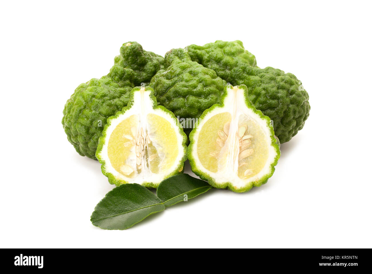 Sliced kaffir lime leaves hi-res stock photography and images - Alamy