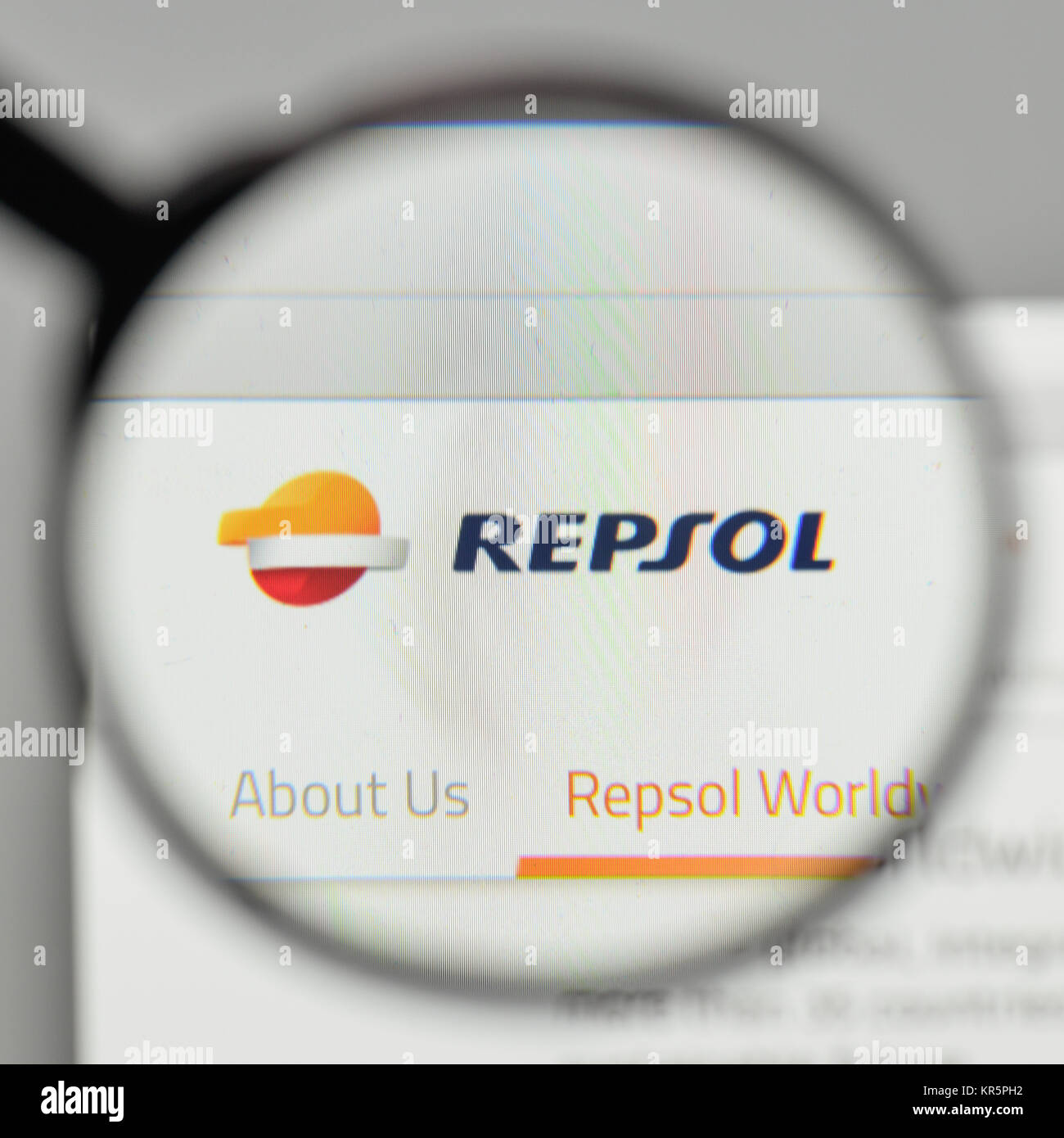 Repsol logo hi-res stock photography and images - Alamy