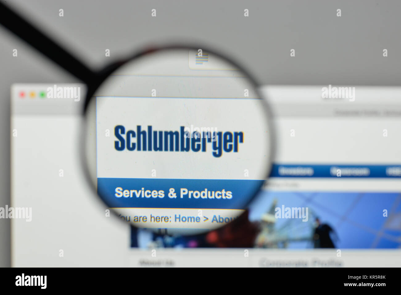 Schlumberger logo hi-res stock photography and images - Alamy