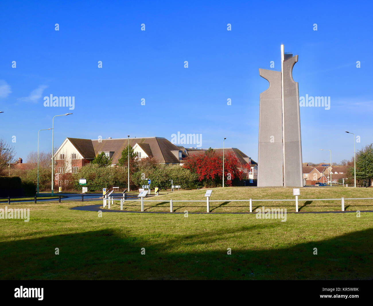 Kesgrave, UK. 18th Dec, 2017. Alice Grange care home and a monument to ...