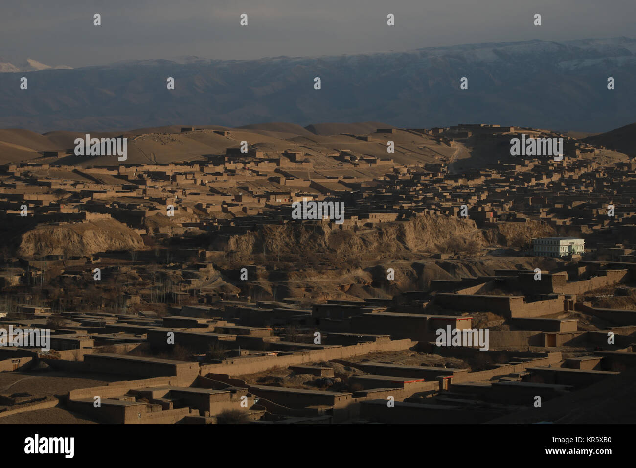 Sari Pul, Afghanistan. 18th Dec, 2017. Photo taken on Dec. 18, 2017 ...