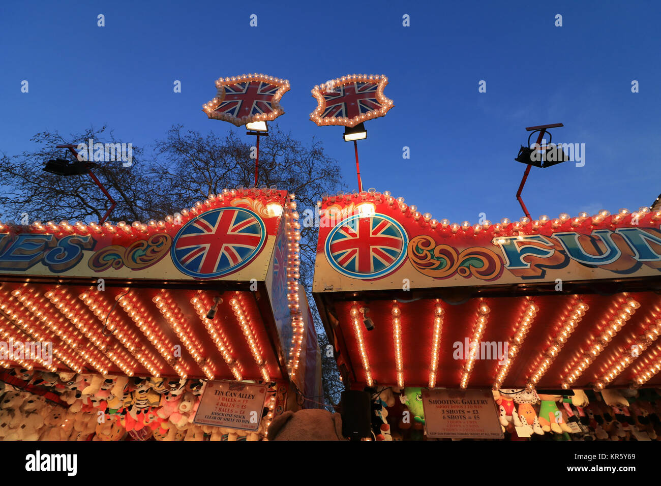 London, UK. 18th Dec, 2017. Winter Wonderland rides in Hyde Park are ...