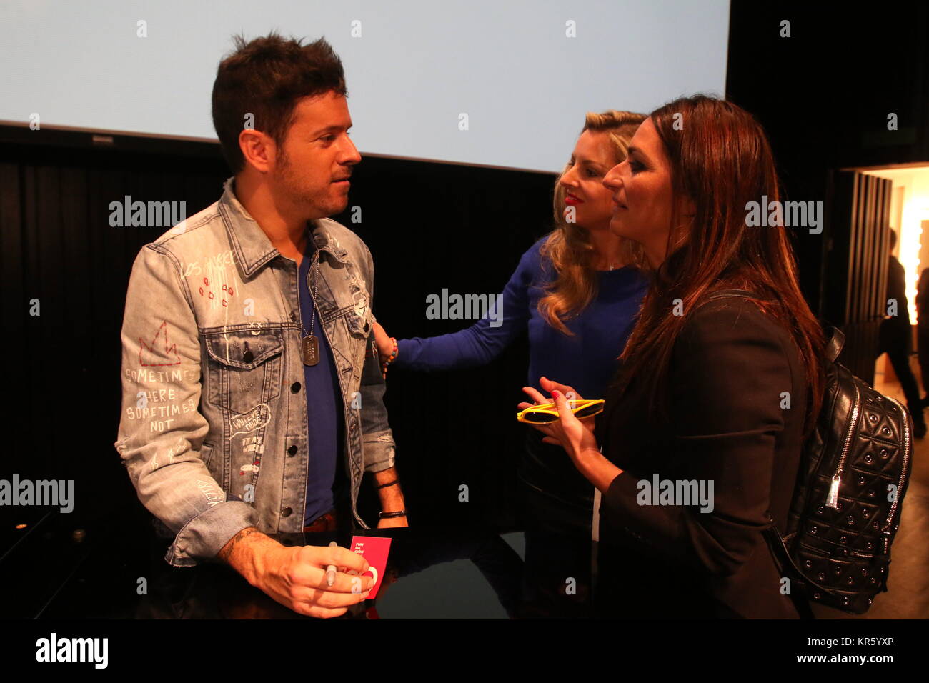 Picasso signature hi-res stock photography and images - Alamy