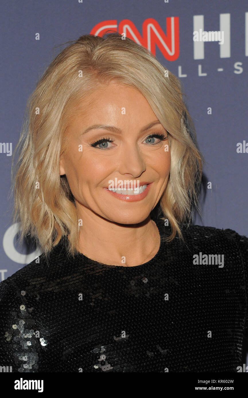 Kelly ripa headshot hi-res stock photography and images - Alamy