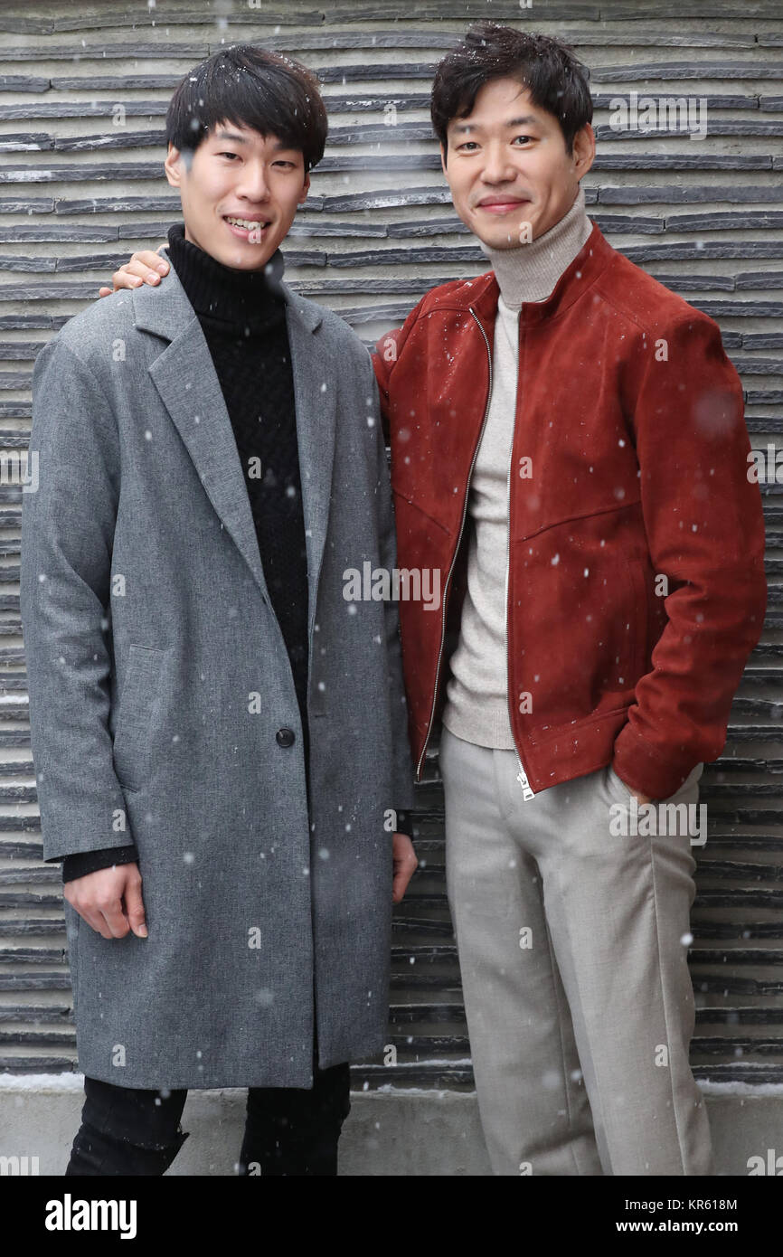 19th Dec, 2017. S. Korean actor Yoo Jun-sang and guitarist Lee Jun-hwa South Korean actor Yoo ...