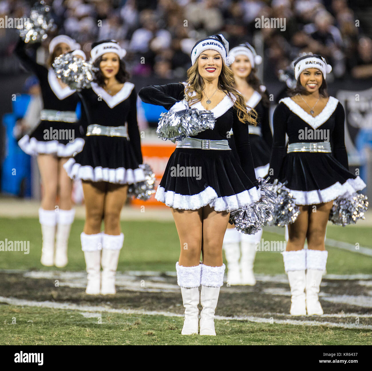 Oakland raiderettes hi-res stock photography and images - Alamy
