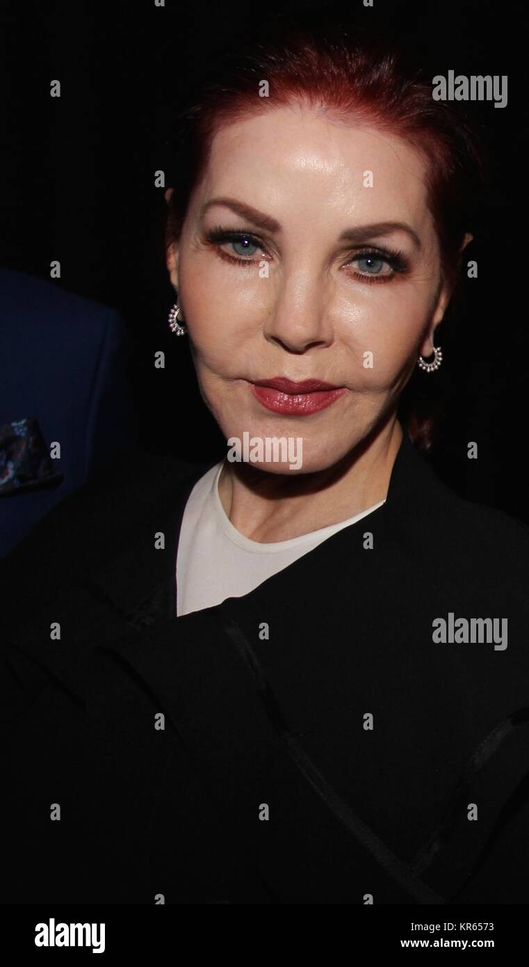 Annual holiday party hi-res stock photography and images - Alamy