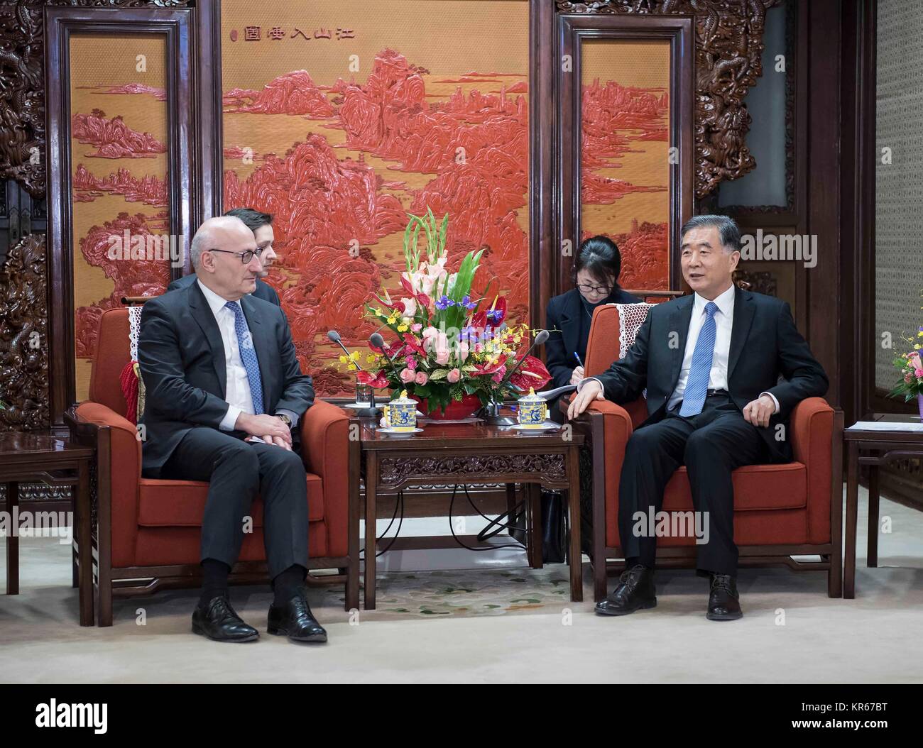 Beijing, China. 19th Dec, 2017. Chinese Vice Premier Wang Yang (R ...