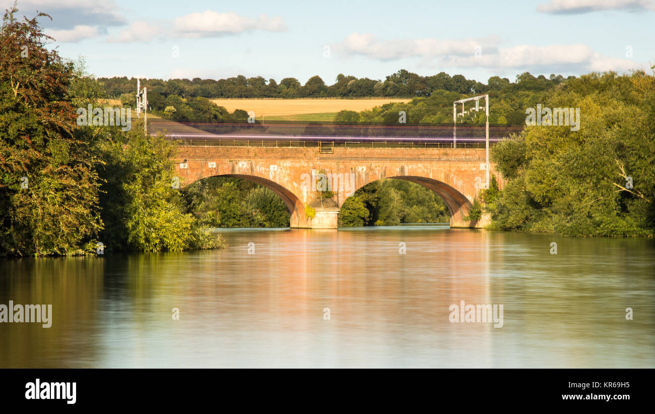 Reading, England, UK - August 29, 2016: A First Great Western Intercity ...