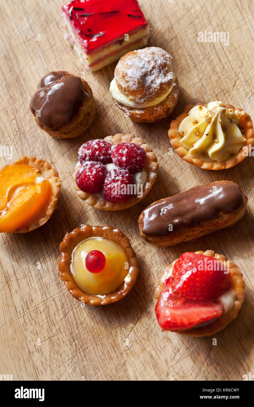 Puff pastry tart various hi-res stock photography and images - Alamy