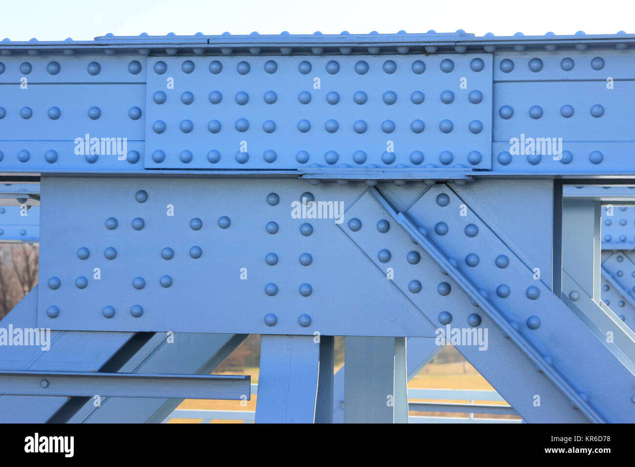 Bridge metal frame hi-res stock photography and images - Alamy