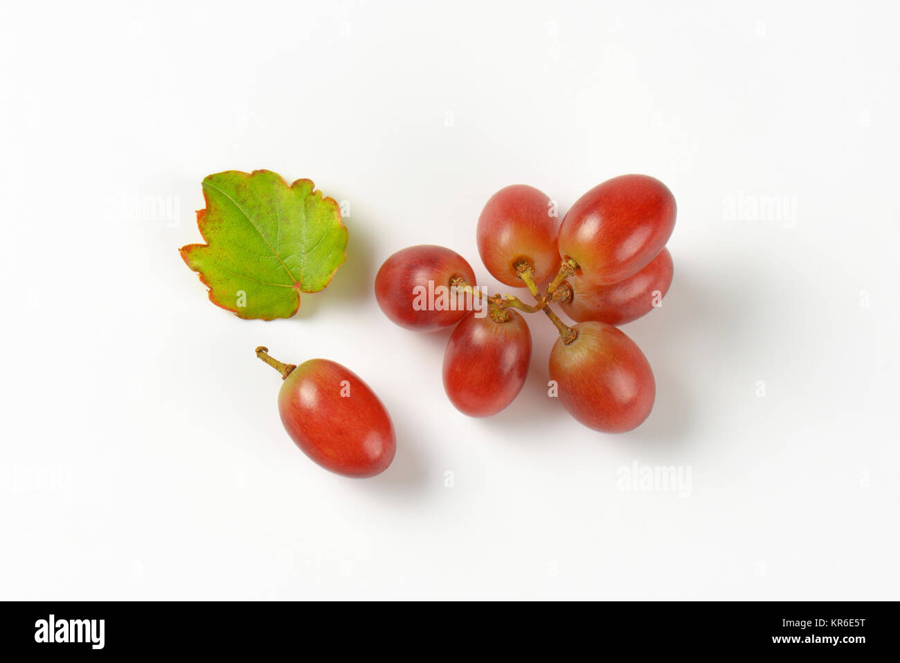 fresh red grapes Stock Photo - Alamy