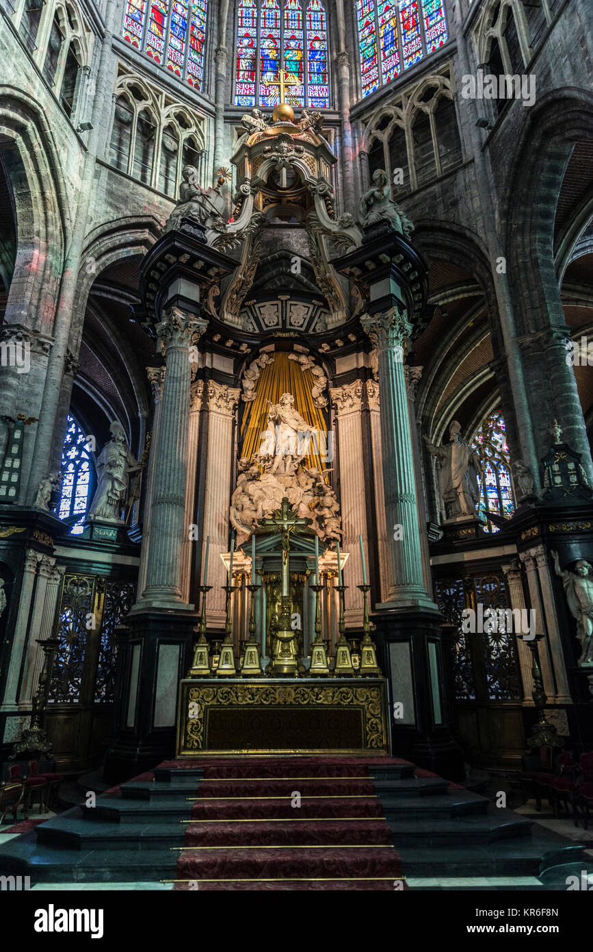 Altar of the Saint Bavo Cathedral (also known as Sint-Baafs Cathedral ...