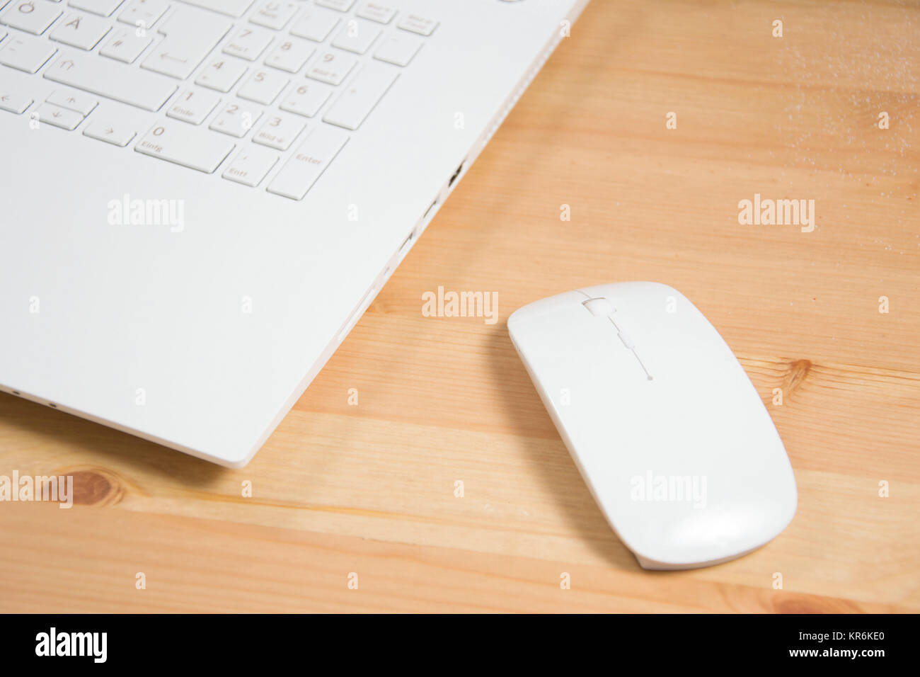 Ergonomic keyboard and ergonomic mouse hi-res stock photography and ...