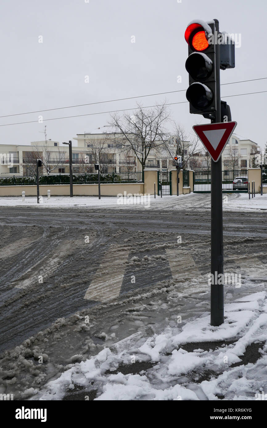 Heavy urban snowfall, Lyon, France Stock Photo - Alamy