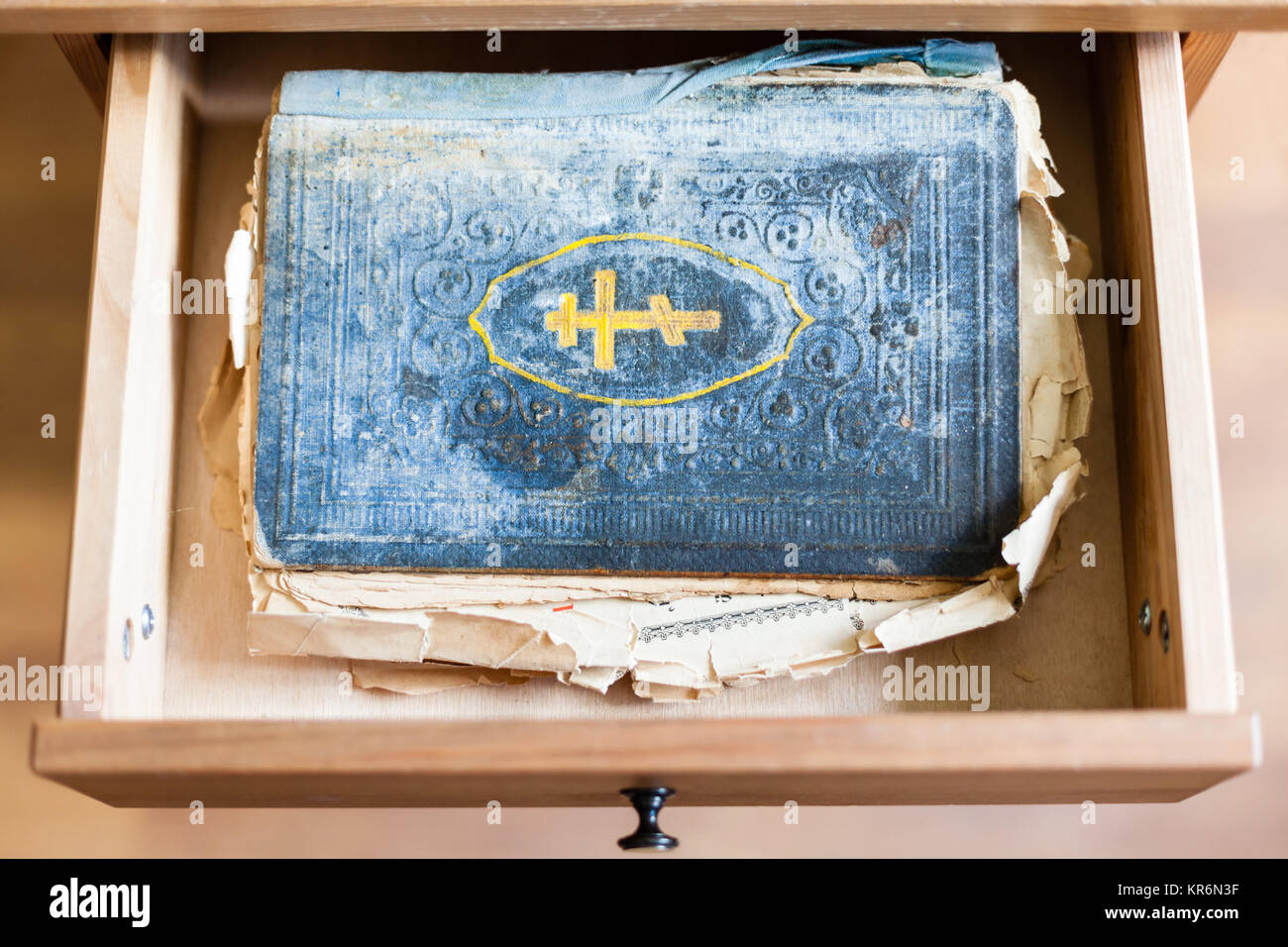 Open drawer old desk hi-res stock photography and images - Alamy