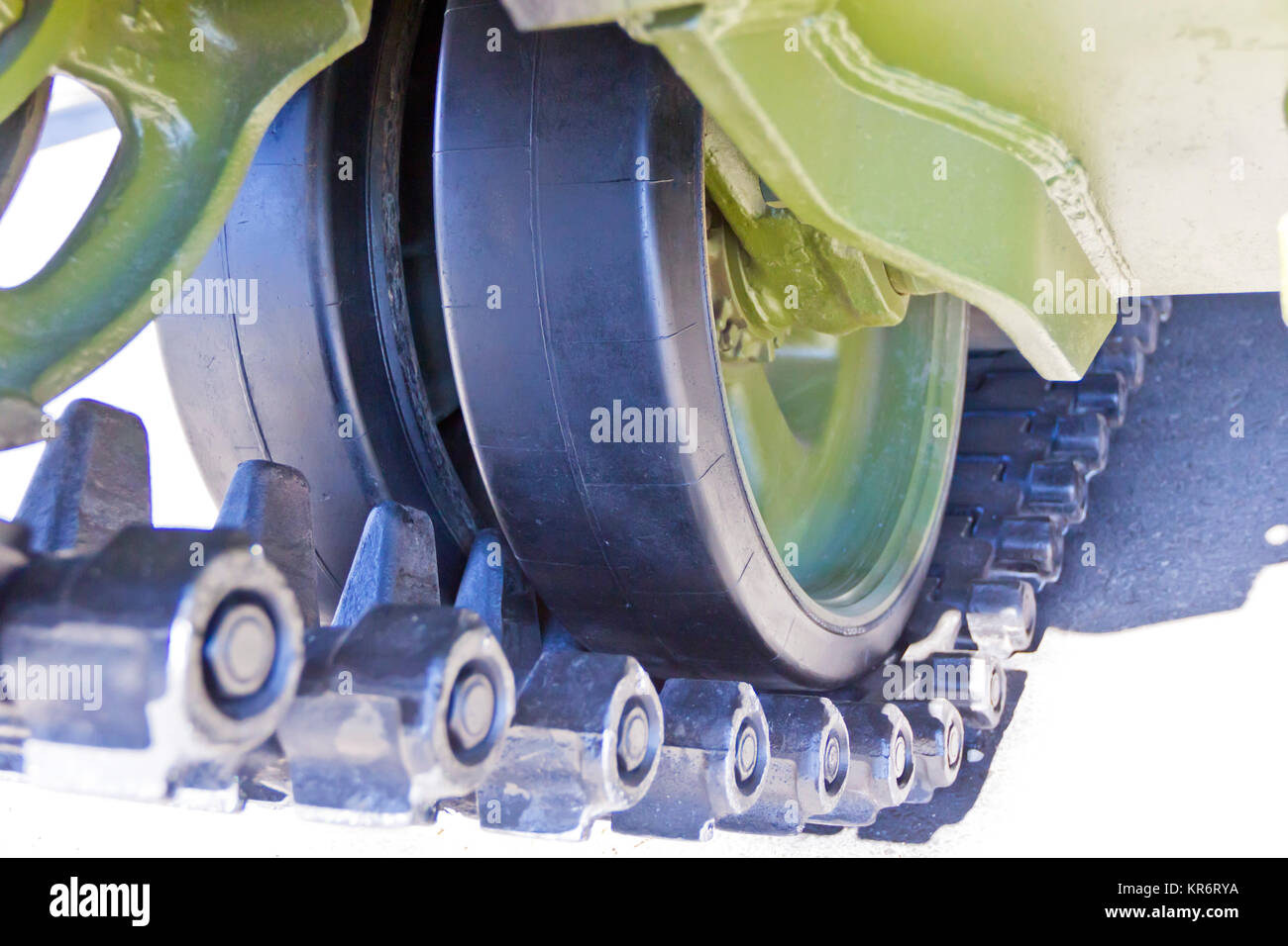 Caterpillar wheel of military transport Stock Photo - Alamy