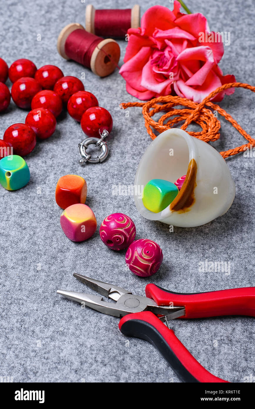 Hand making beads hi-res stock photography and images - Alamy