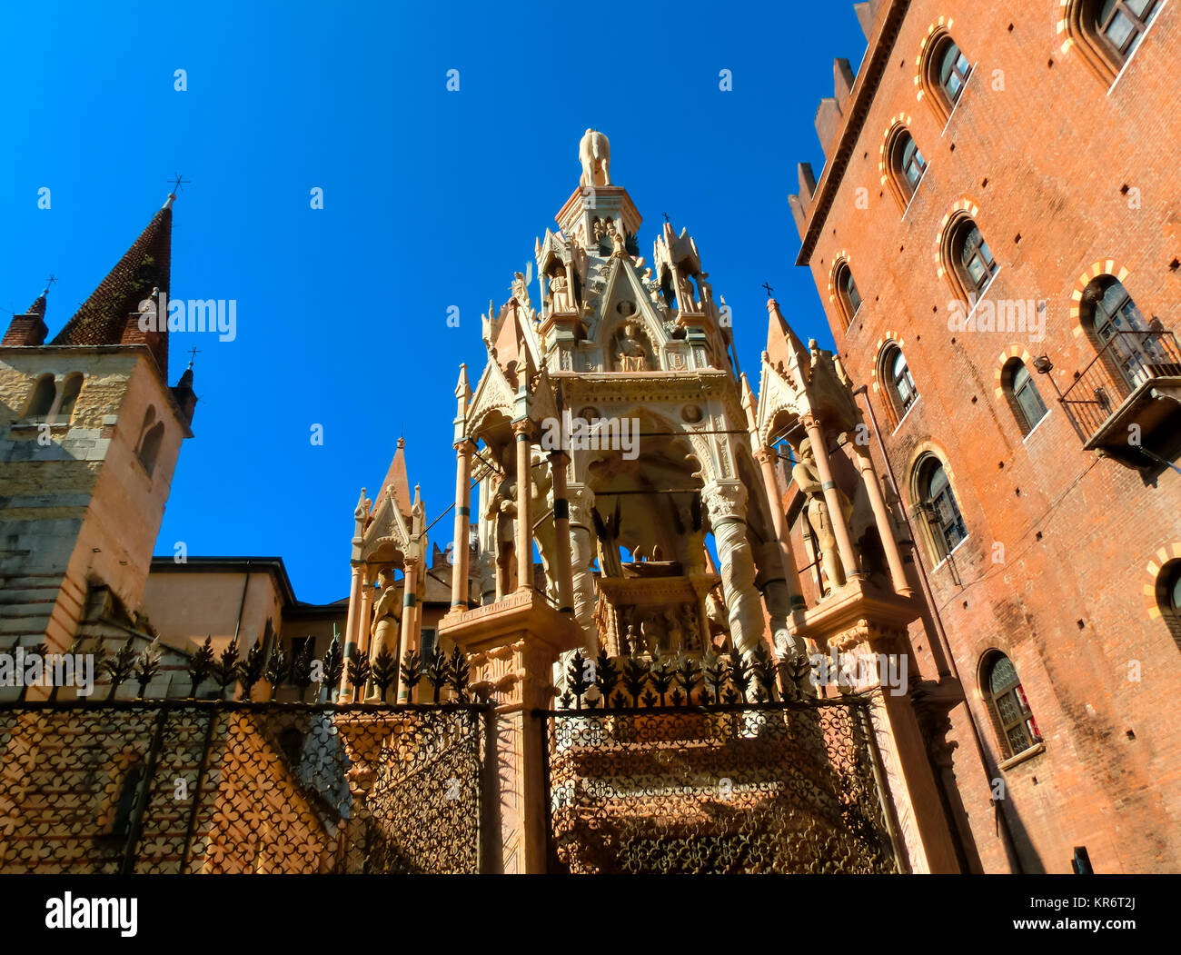 Scaligeri Arch High Resolution Stock Photography and Images - Alamy