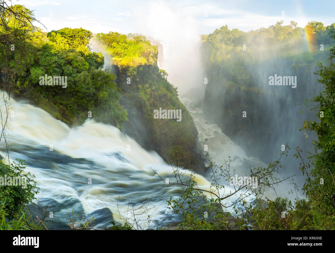 High overgrown rocks hi-res stock photography and images - Alamy