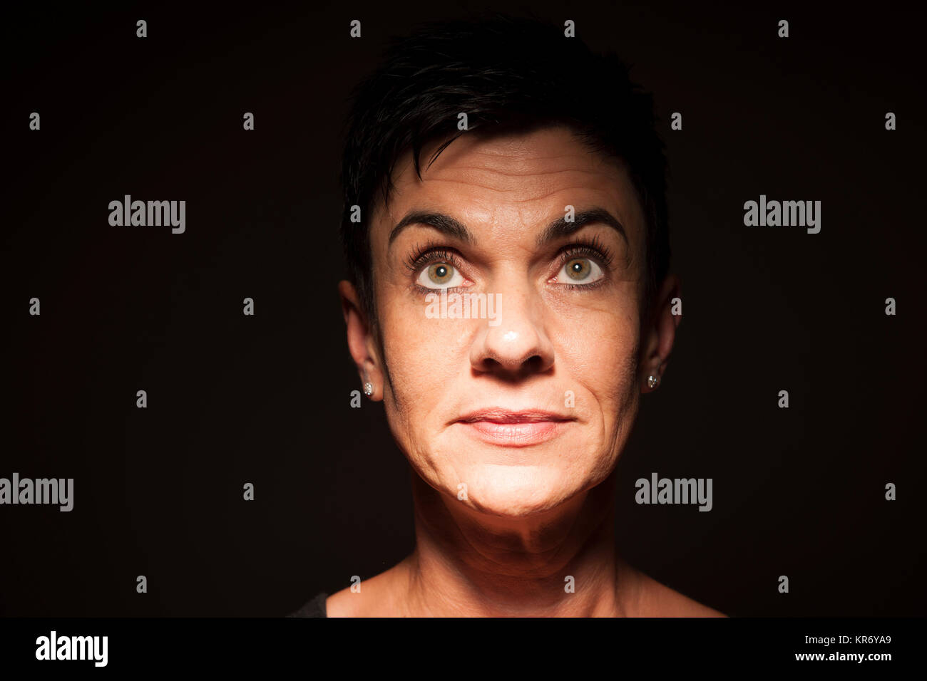 head portrait looking up Stock Photo - Alamy