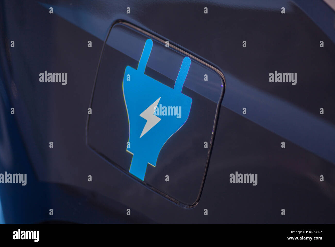 Electric car sign Stock Photo - Alamy