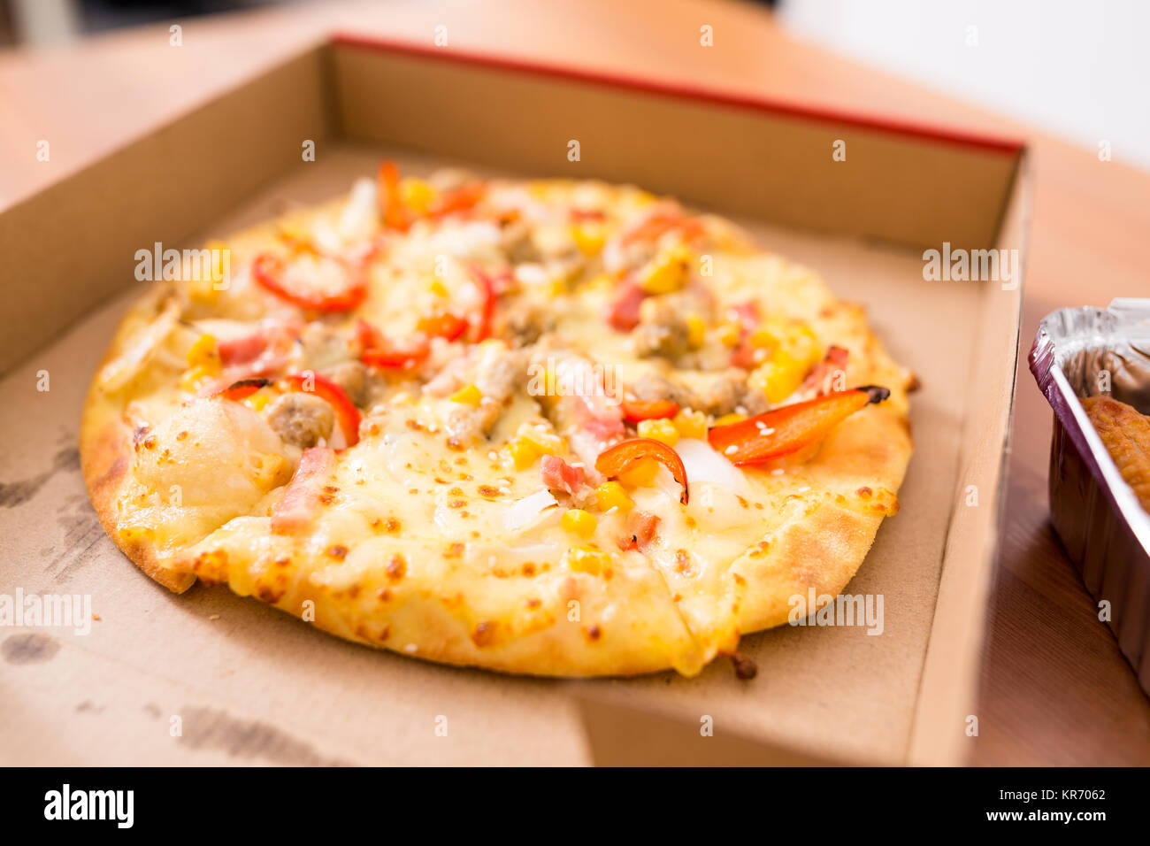 Pizza in a box Stock Photo - Alamy