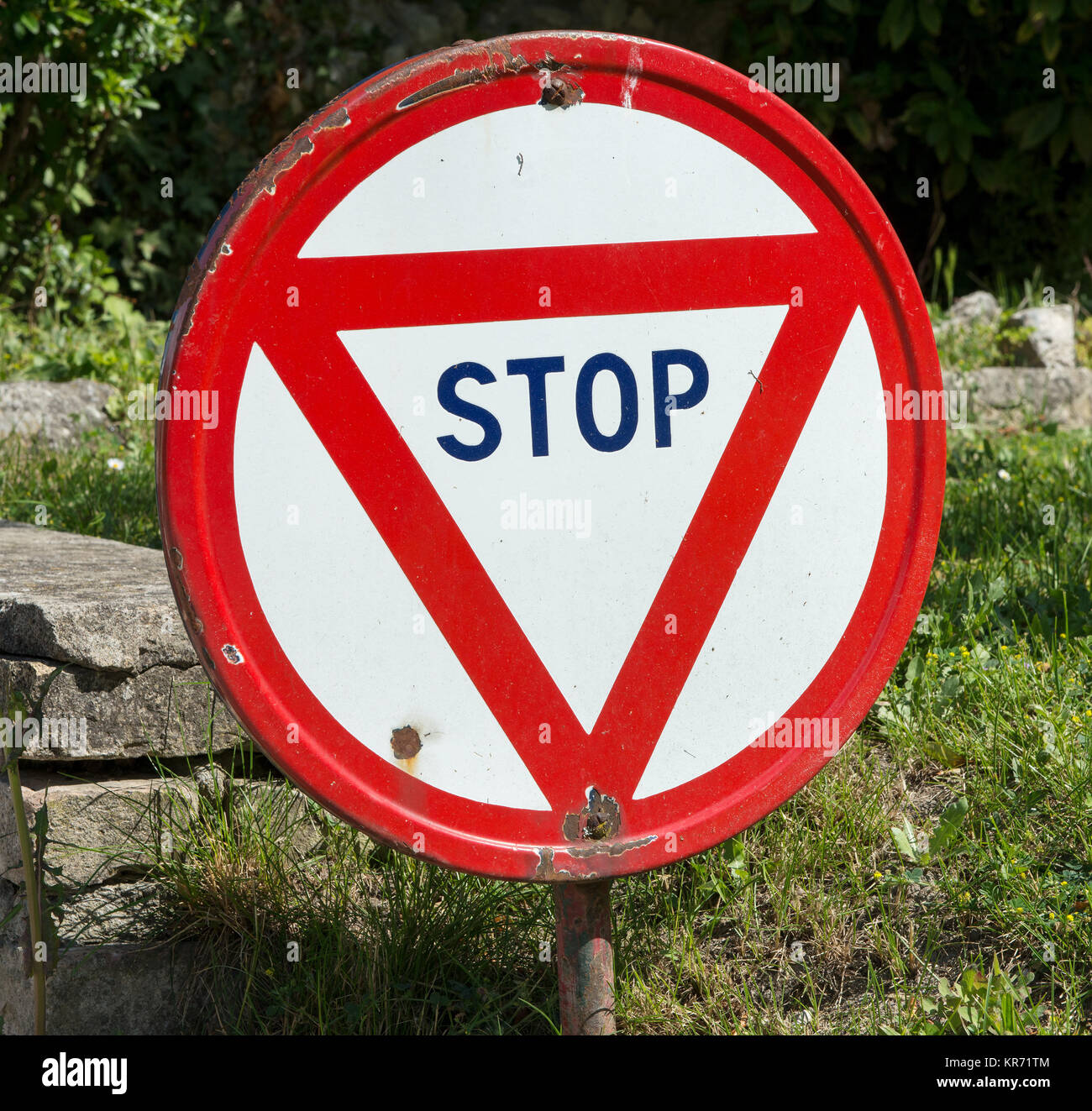 vintage stop sign Stock Photo - Alamy