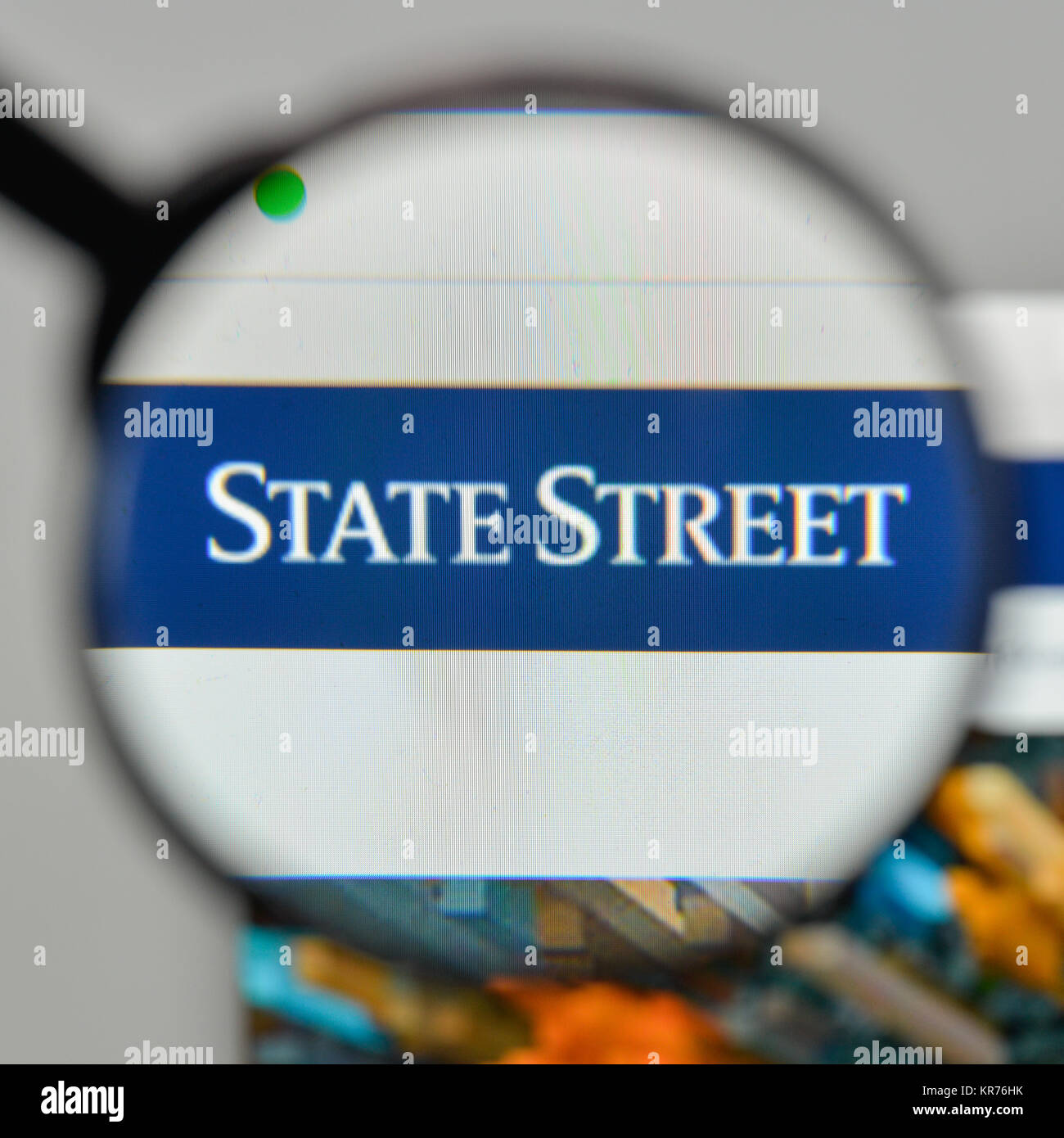 State street corporation logo hi-res stock photography and images - Alamy