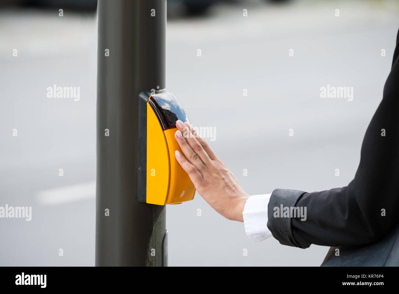 Yellow hand signal waiting hi-res stock photography and images - Alamy