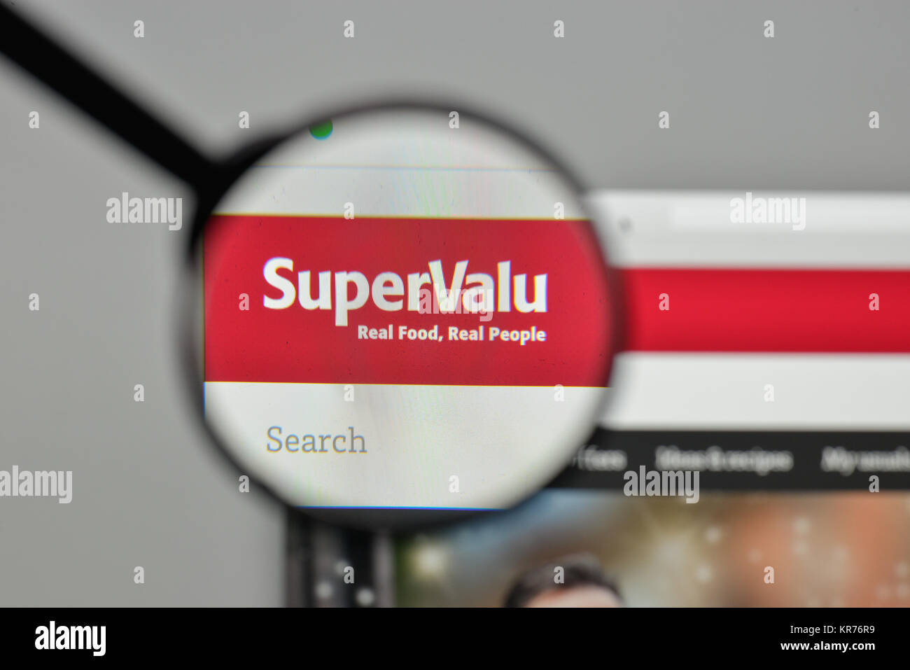 Supervalu hi-res stock photography and images - Alamy