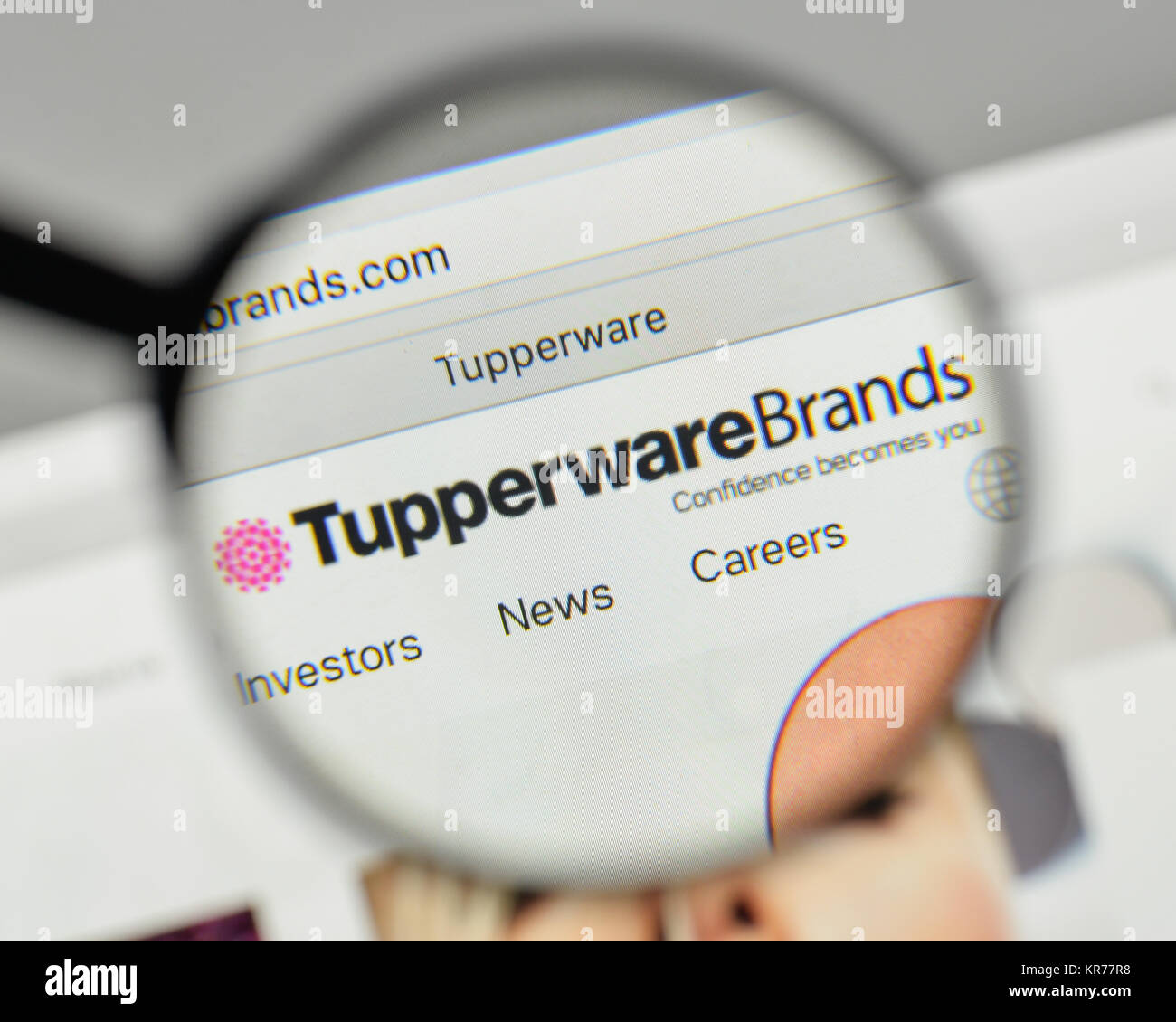 Tupperware logo hi-res stock photography and images - Alamy