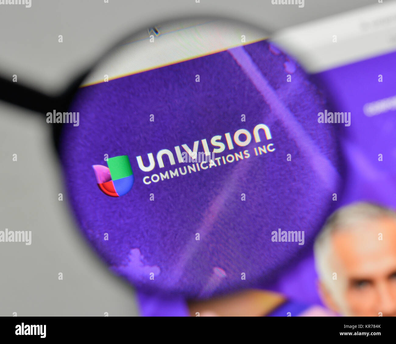 Univision logo hi-res stock photography and images - Alamy