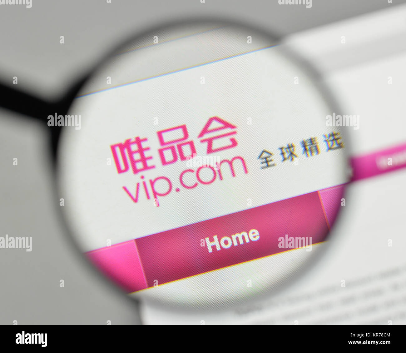 Vipshop holdings hi-res stock photography and images - Alamy