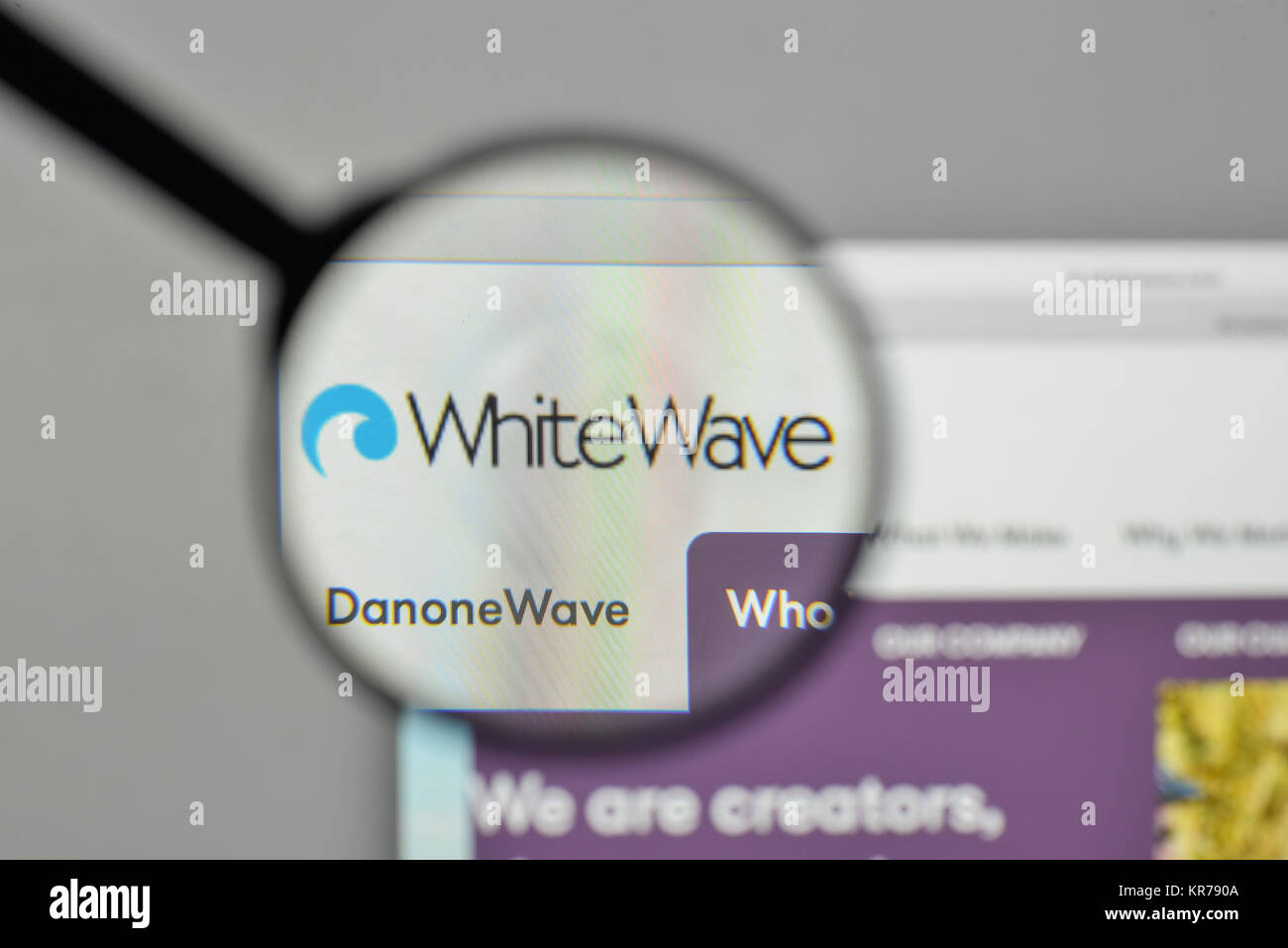 White wave foods hi-res stock photography and images - Alamy