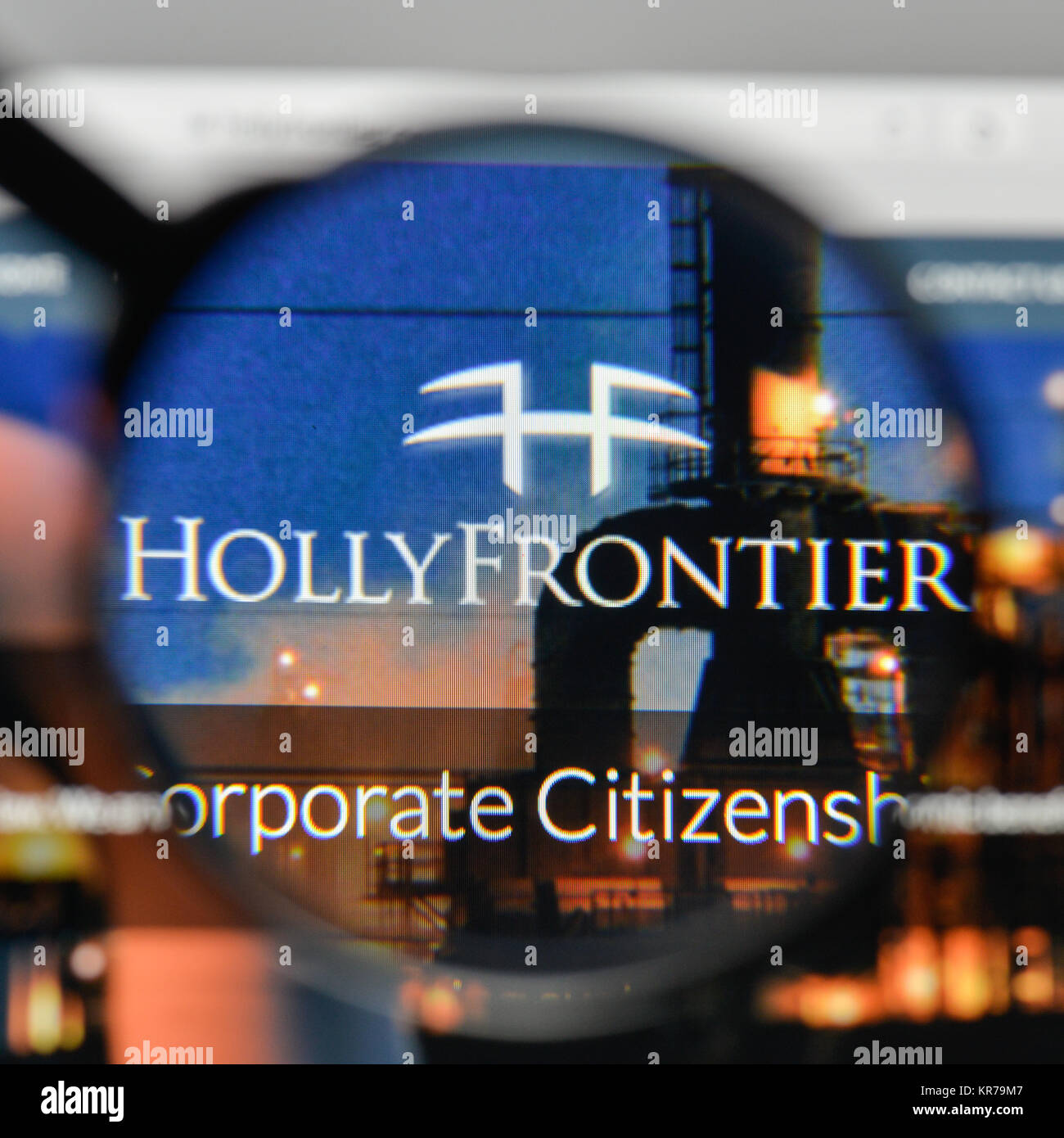 Holly frontier hi-res stock photography and images - Alamy