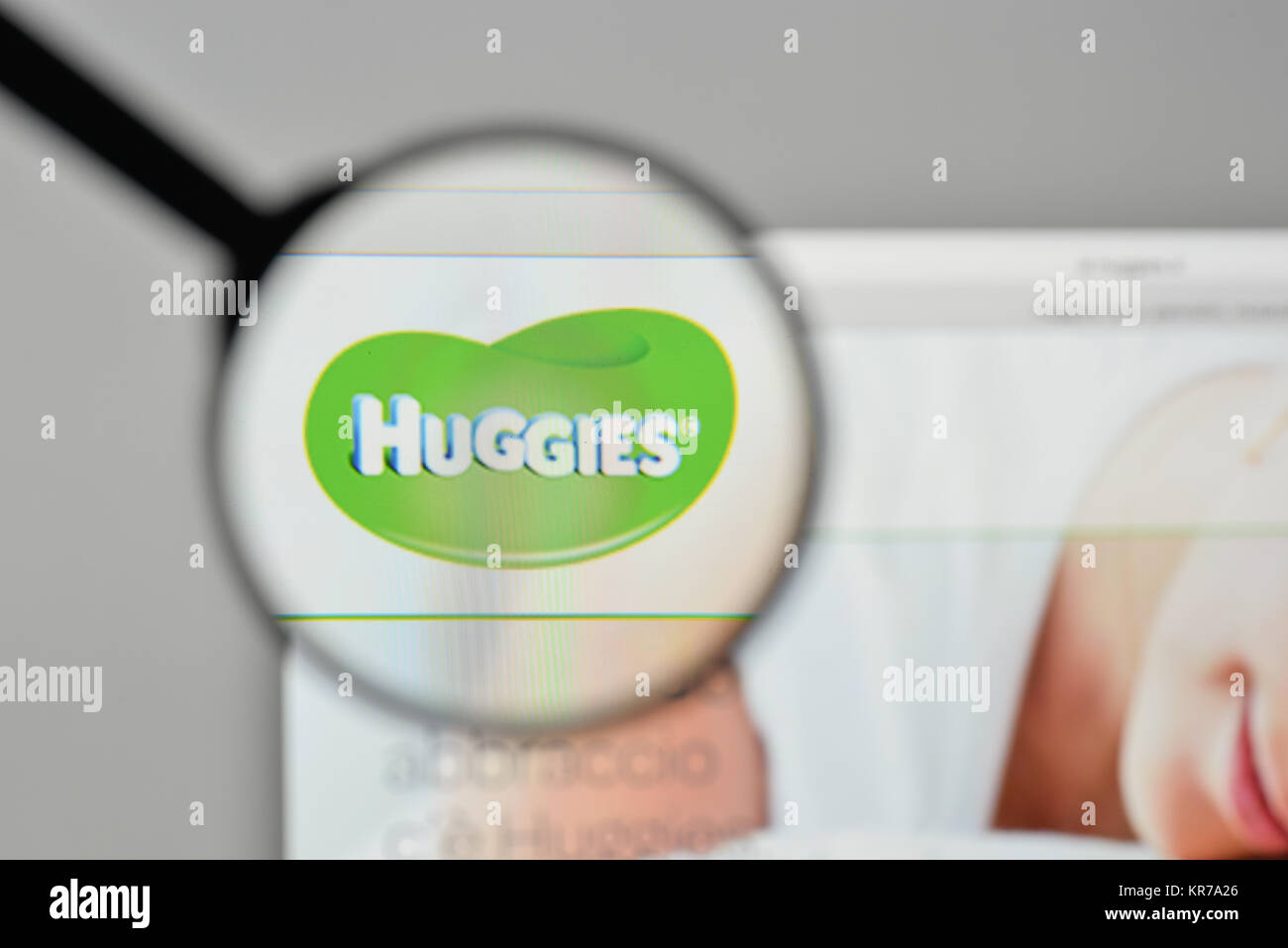 Huggies logo hi-res stock photography and images - Alamy