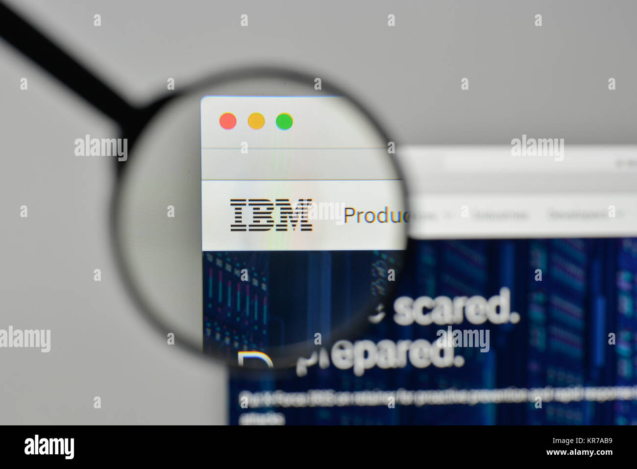 Ibm logo 2017 hi-res stock photography and images - Alamy