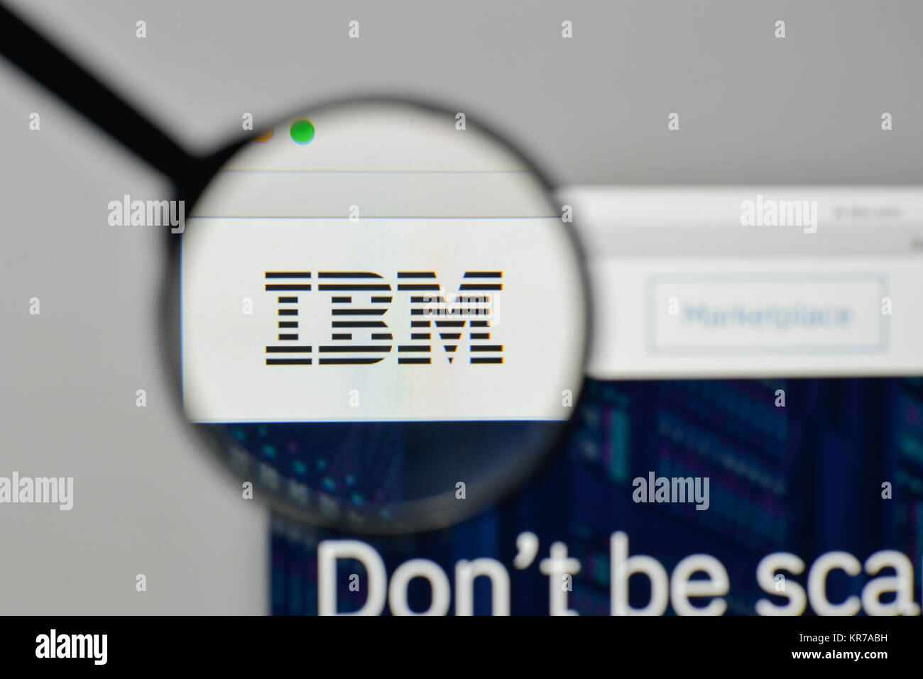 Ibm logo 2017 hi-res stock photography and images - Alamy