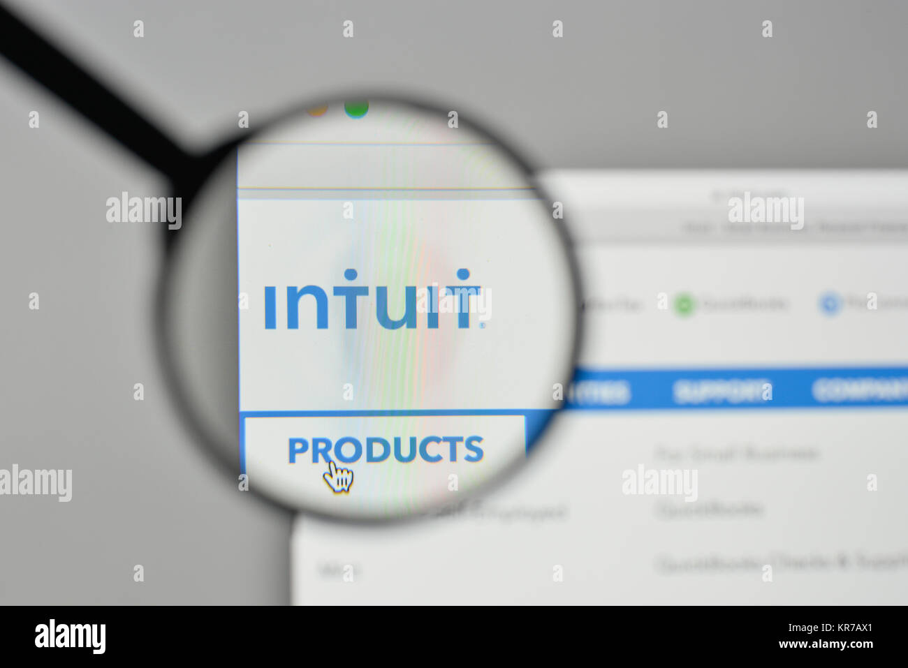 Intuit logo hi-res stock photography and images - Alamy