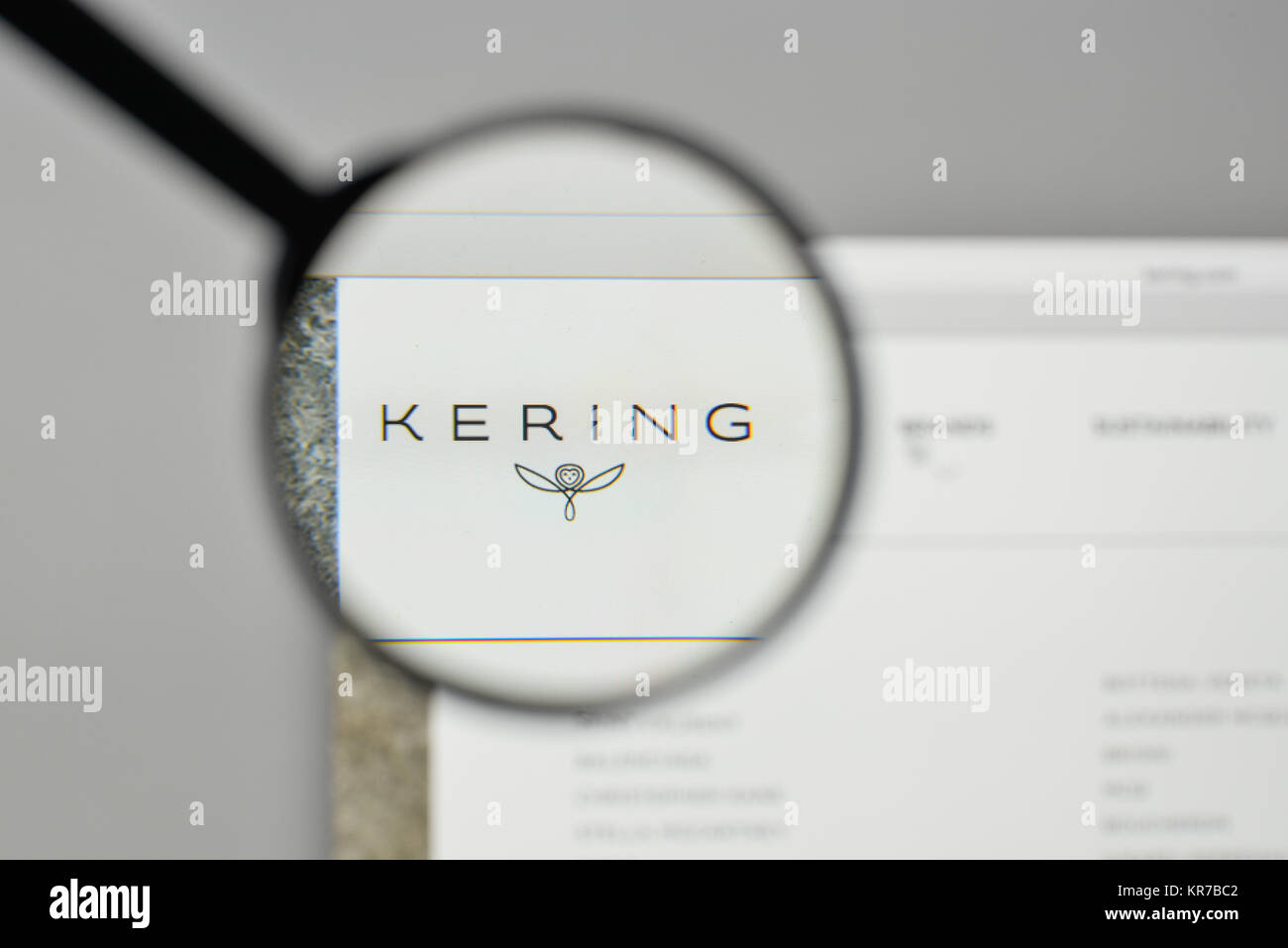 Kering logo hi-res stock photography and images - Alamy