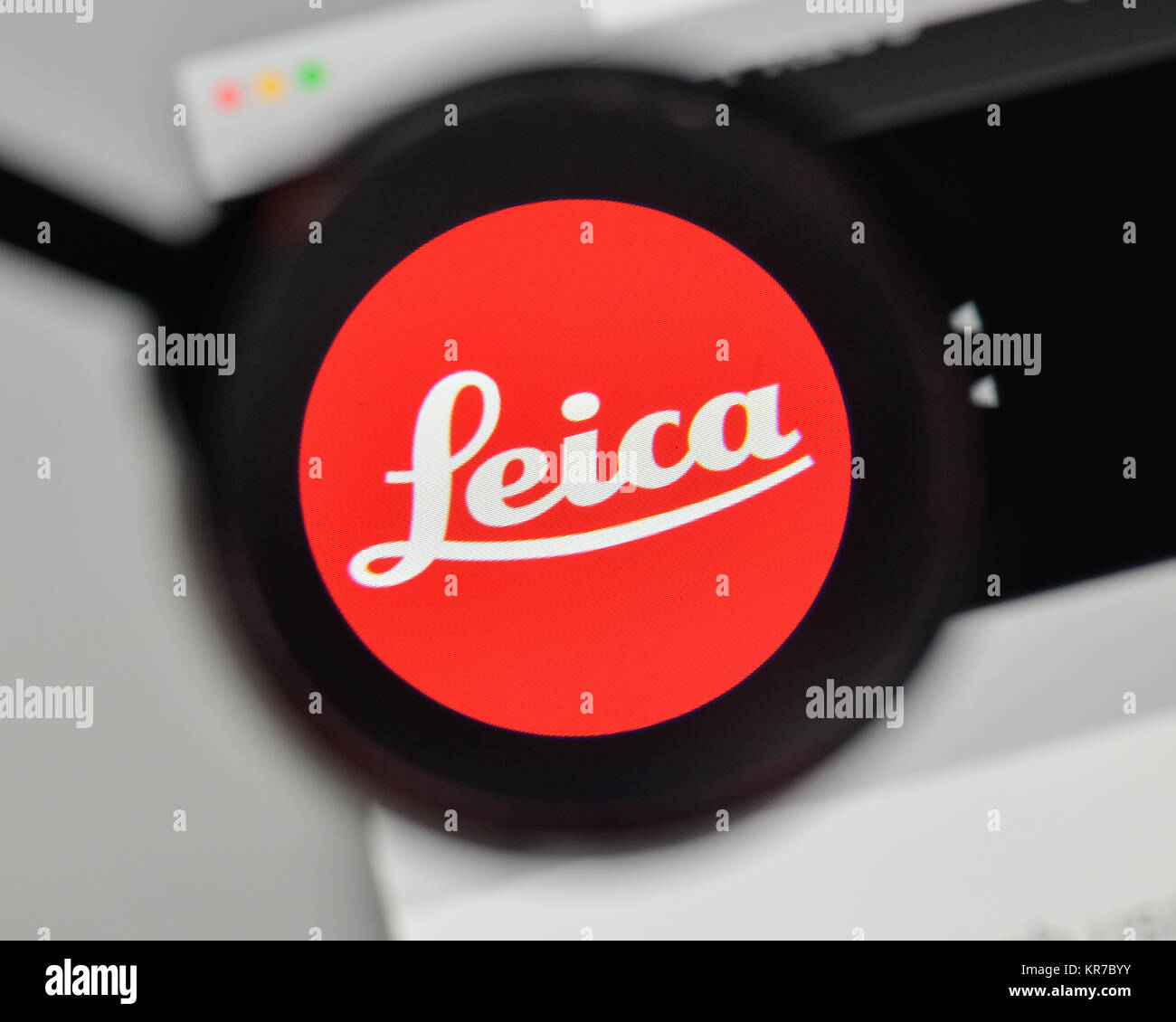 Leica logo hi-res stock photography and images - Alamy